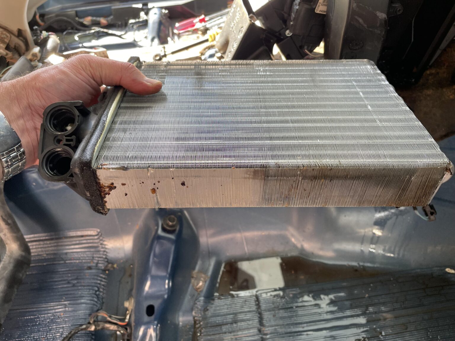 Coolant Leak Only When Cold: 7 Causes & Fixes
