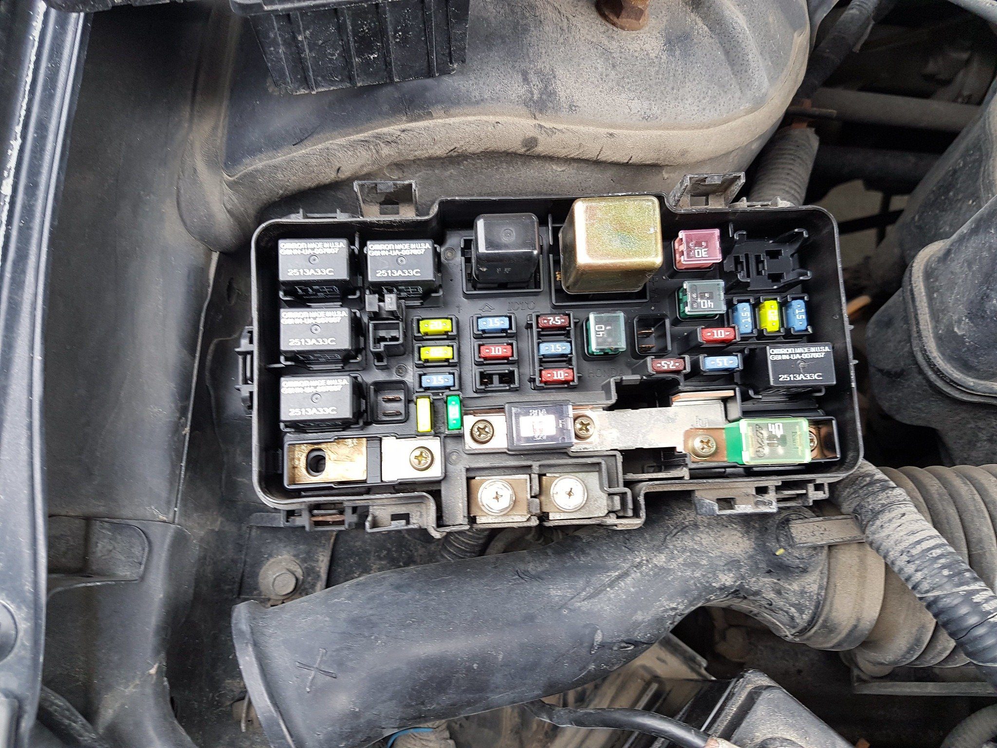 Headlights Randomly Turning Off While Driving: 8 Causes and Exact Fixes